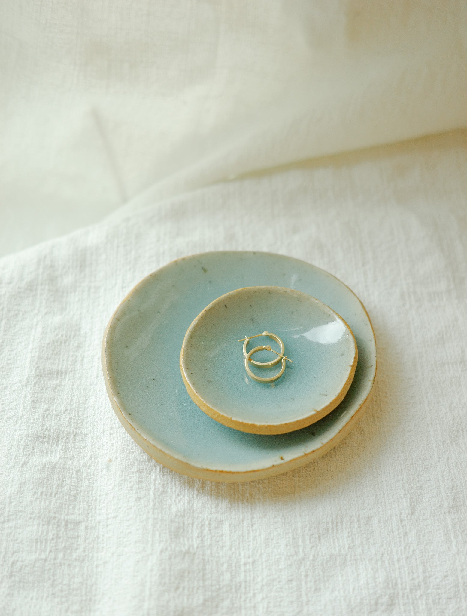 Simple reflection dishes